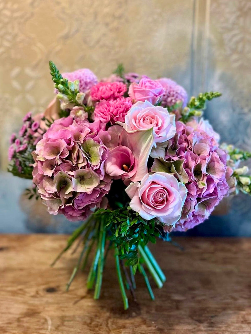 Blooming Amazing | Same Day Flower Delivery Dublin